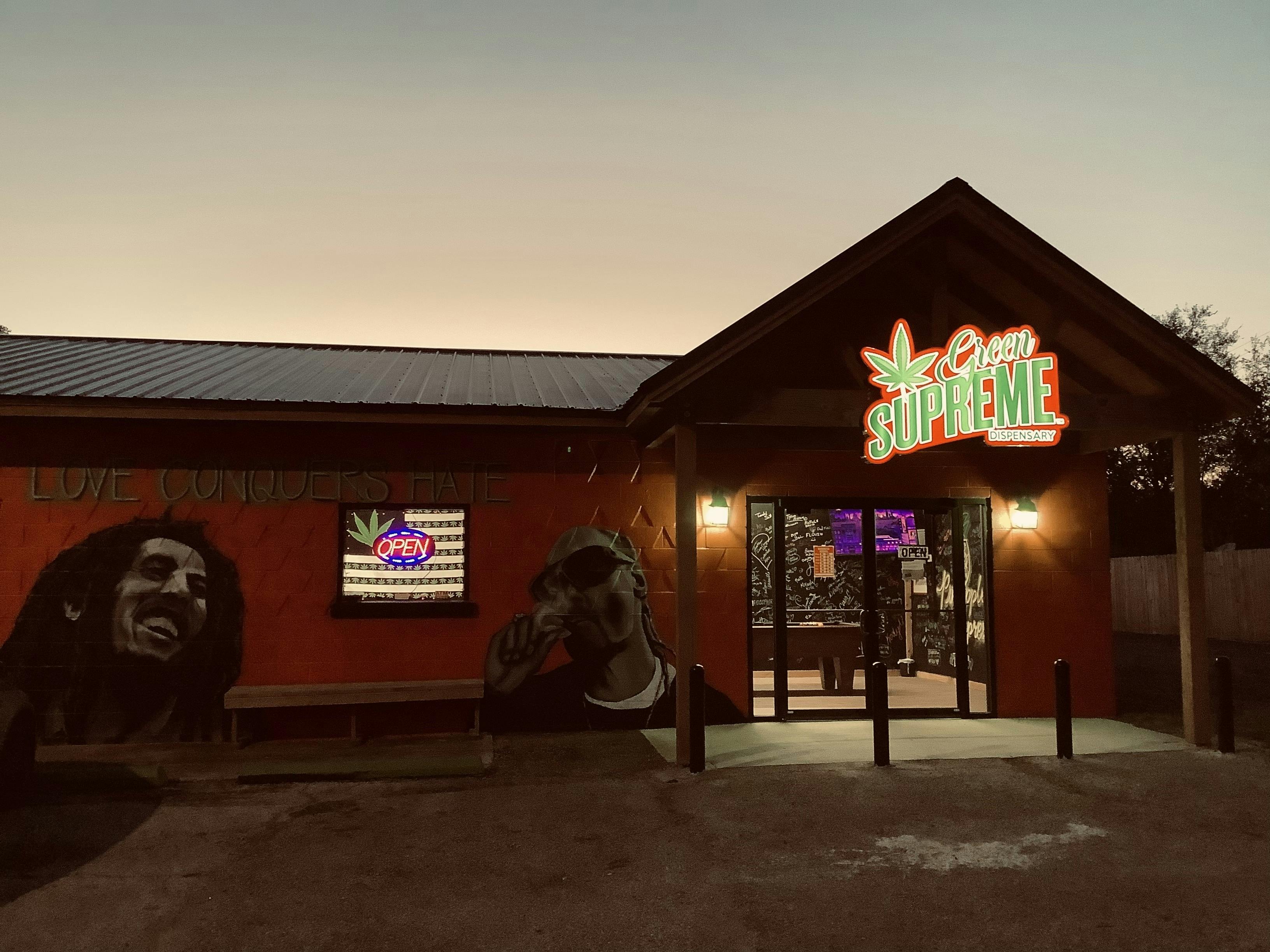 Green Supreme Dispensary Cartridges | Vape Carts for Sale