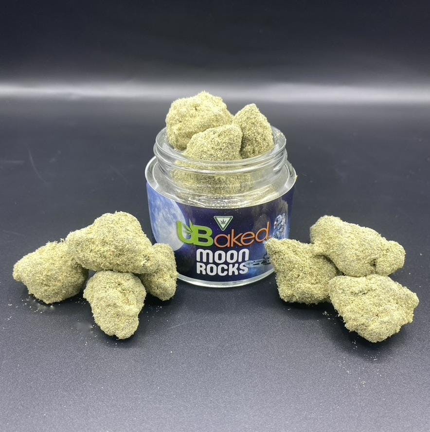 Wedding cake moonrock | Honestweddingadvice.com