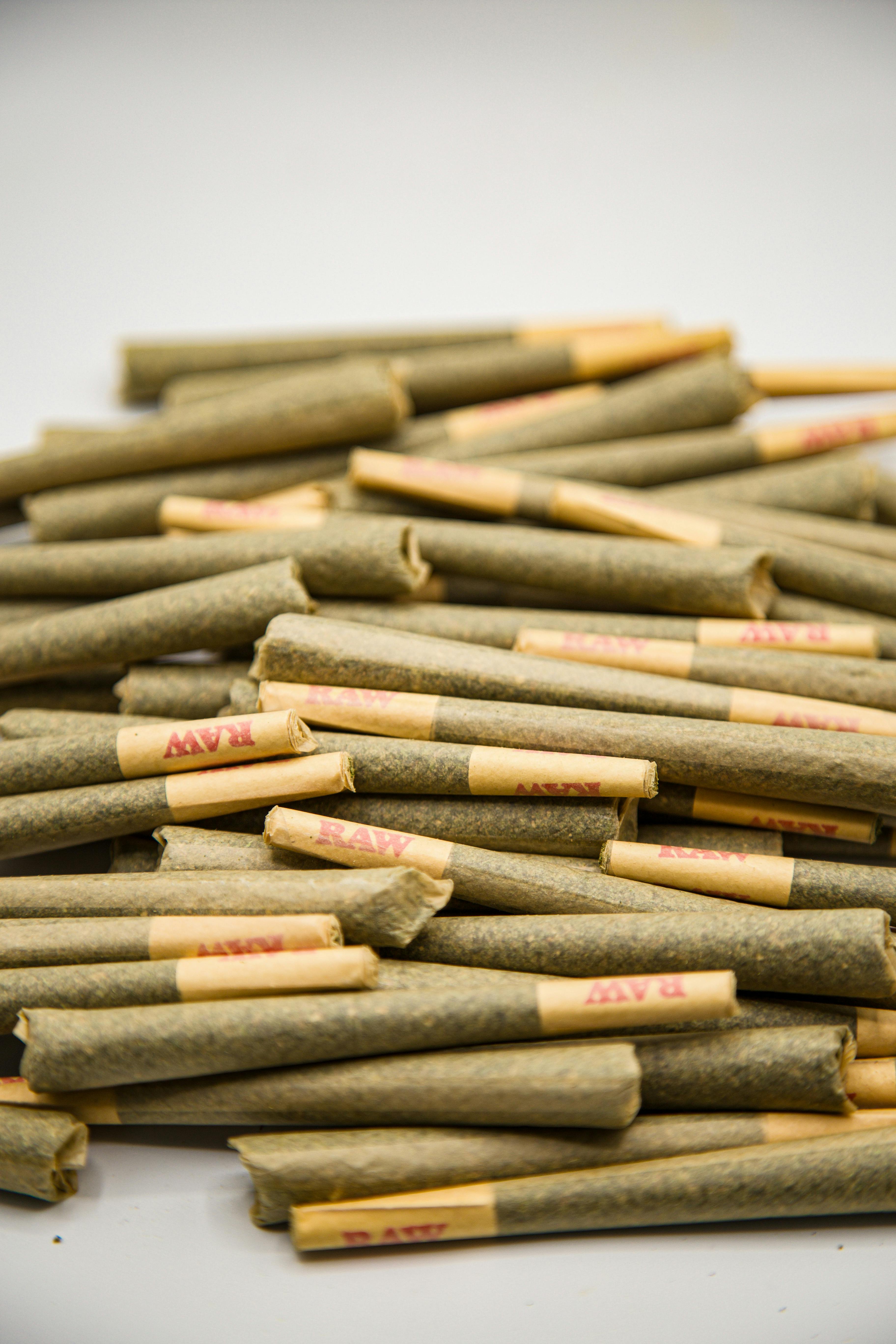 1g Pre-rolls - Triangle Mints - Shatter House